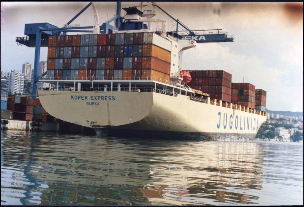 Riječko brodarstvo - Brodarstvo u drugom svjetskom ratu i po završetku rata