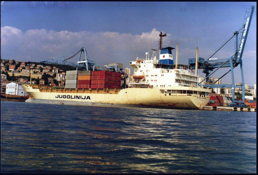 Riječko brodarstvo - Brodarstvo u drugom svjetskom ratu i po završetku rata